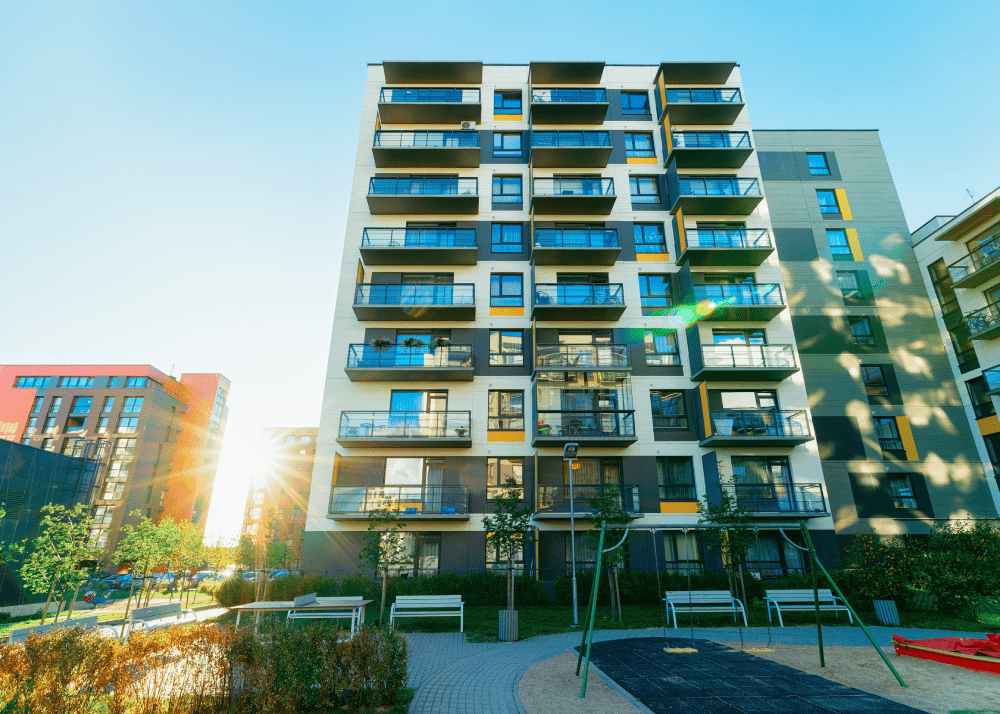 Pros and Cons of Investing in an Apartment Complex