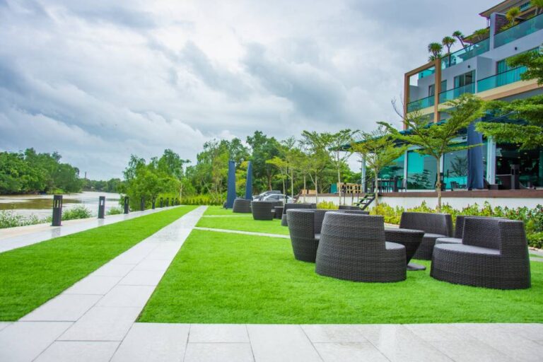 Innovative Landscape Design for Apartment Complexes